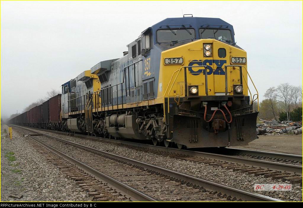 CSX 357 @ Central av. 04/29/2006